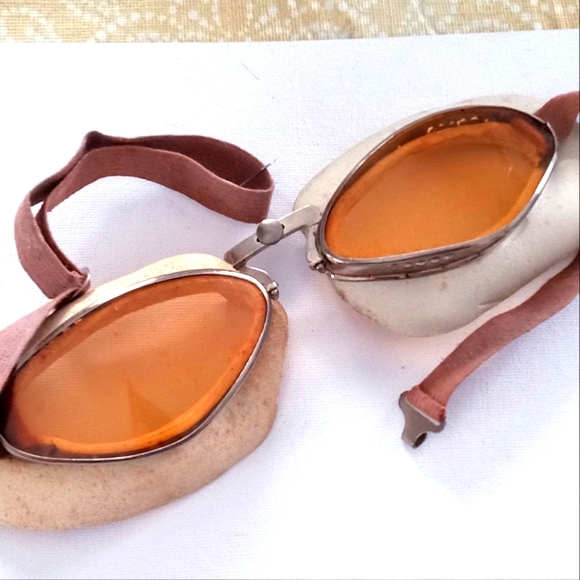 Vintage | Accessories | Vintage Pilotdrivers Rubber Frame Goggles W ...